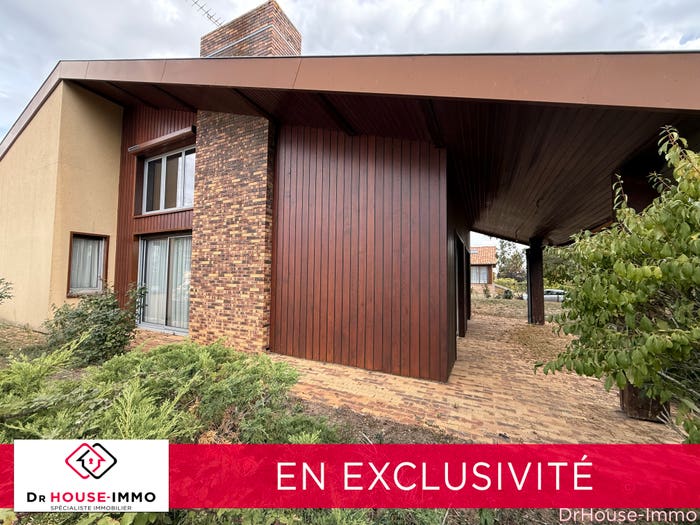 Maison 9 pièces à Saint-Claud, à vendre