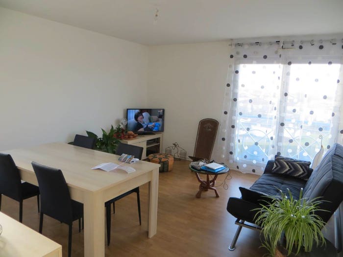 Appartement 2 pièces à Châteaubernard, à louer