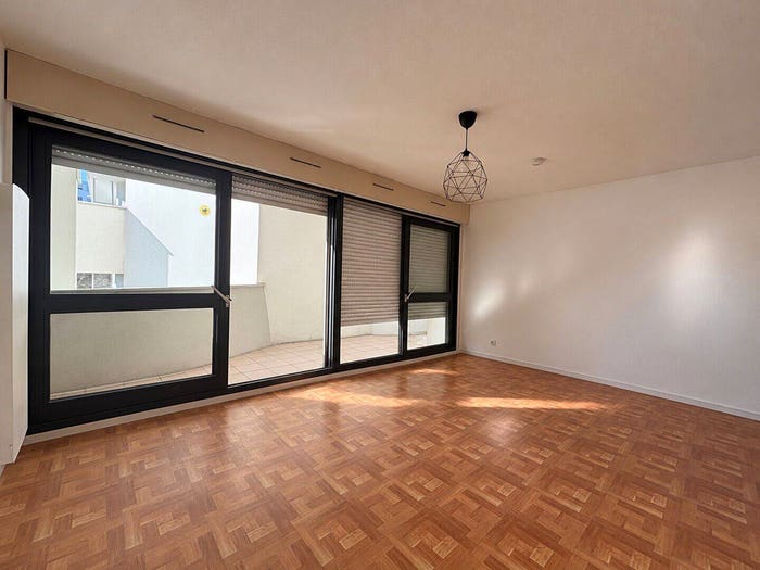 Centre ville, Bordeaux : Appartement 1 pièce à louer