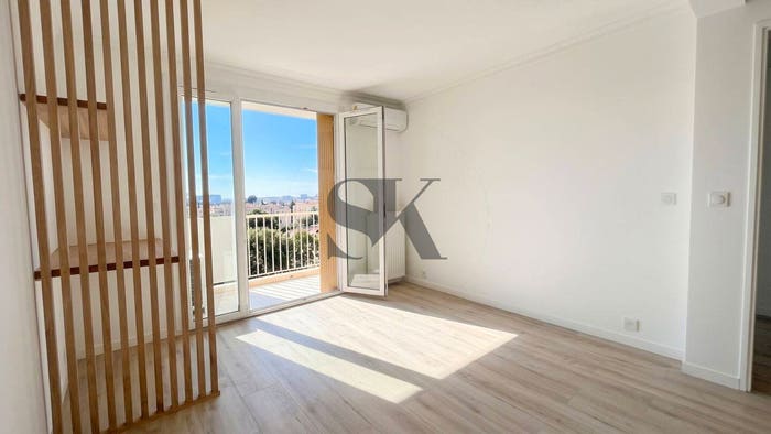 Saint Tronc, Marseille 10ème arrondissement - Appartement 3 pièces à louer