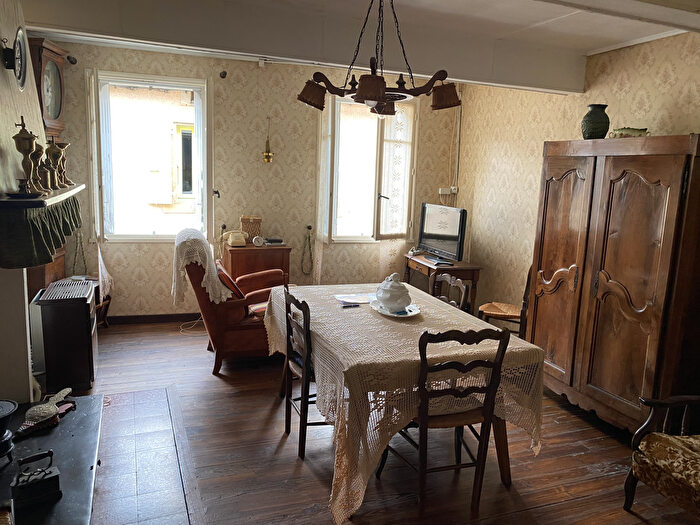 Maison 6 pièces à Castelnaudary, Centre-ville, Gare, La Baffe, à vendre