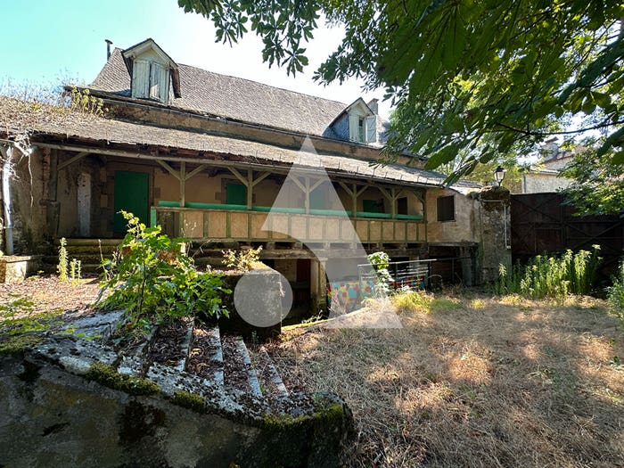 Assier : Maison 13 pièces à vendre