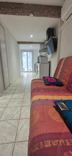 Centre Ville, Perpignan : Appartement 1 pièce à louer