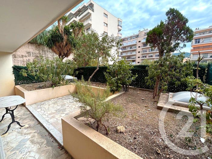 Le Cannet, Bas Cannet : Appartement 2 pièces à vendre