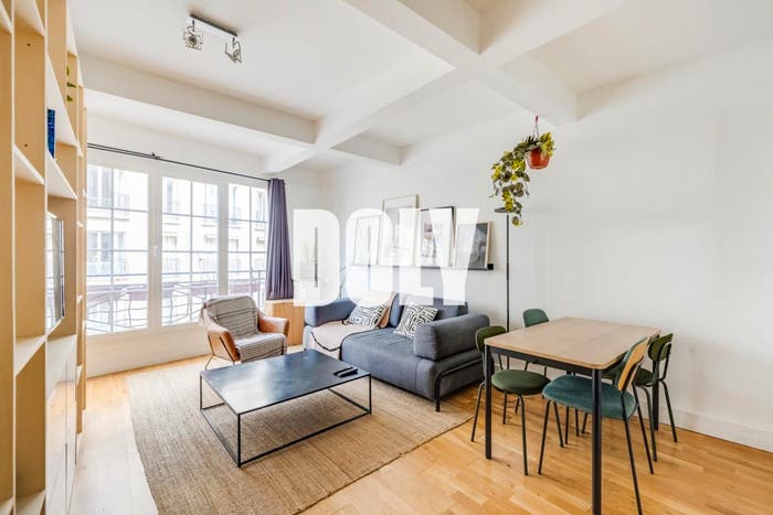 Paris 18ème, Grandes Carrières, Clichy : Appartement 1 pièce à vendre