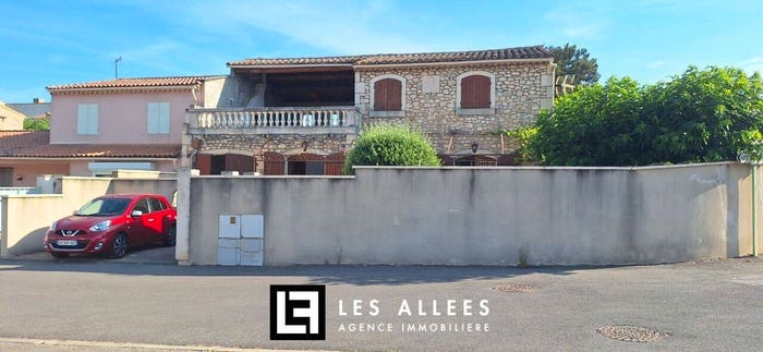 Maison 5 pièces à louer - Partie Nord Est, Saint-Rémy-de-Provence