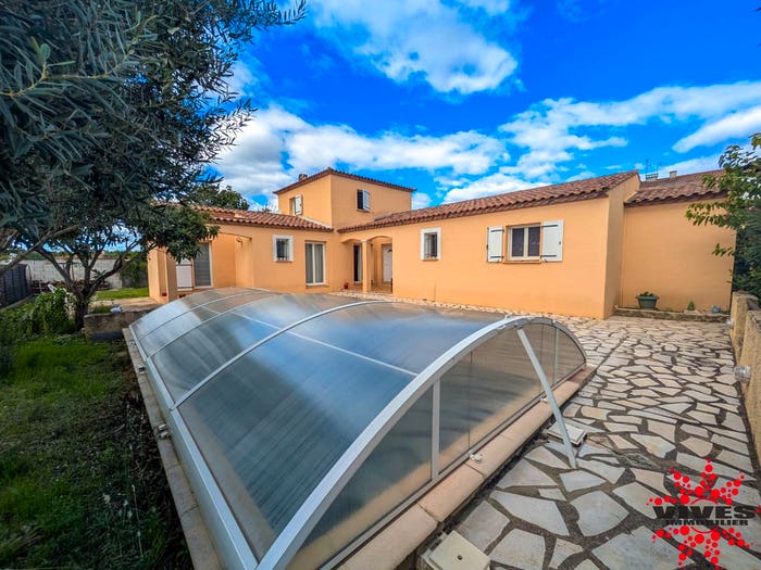 Maison 5 pièces à Servian, à vendre