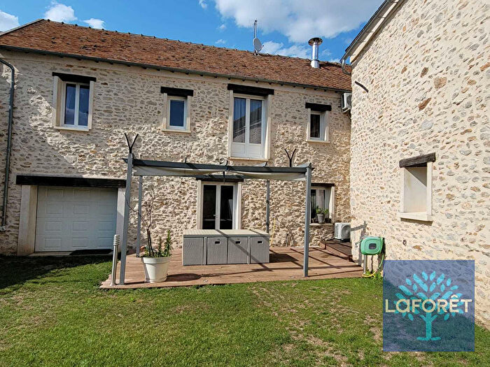 Maison 7 pièces à vendre à Mérobert