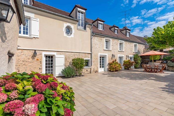 Maison 10 pièces à Baron, à vendre