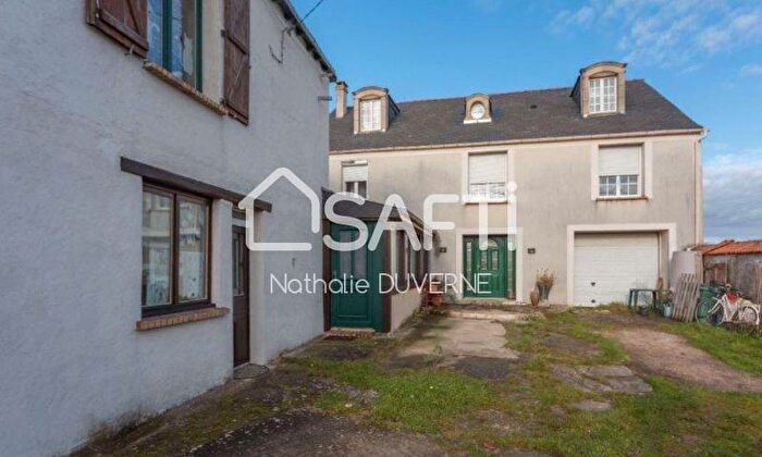 Pussay : Maison 9 pièces à vendre