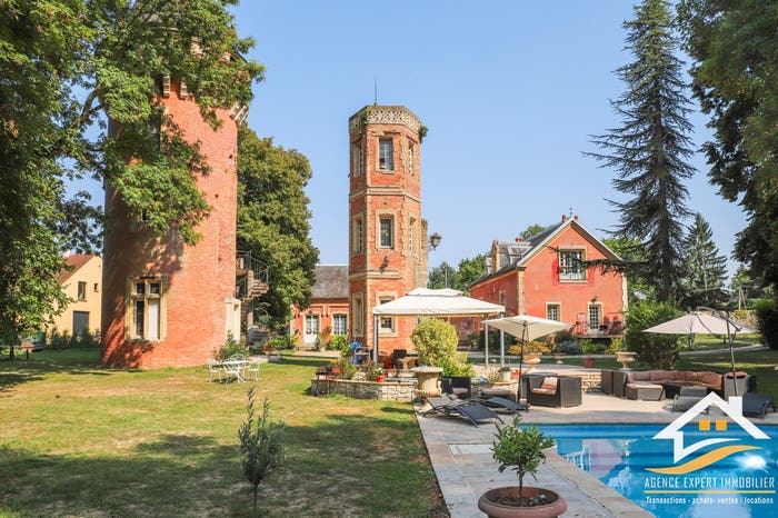 Maison 10 pièces à vendre - Morigny-Champigny