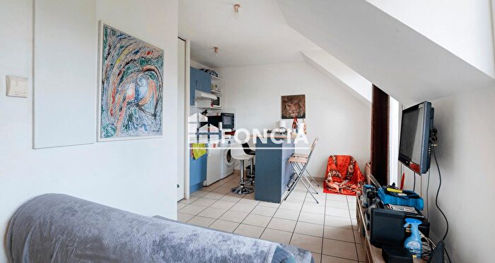 Étampes, Saint-Martin, Saint-Gilles : Appartement 2 pièces à vendre