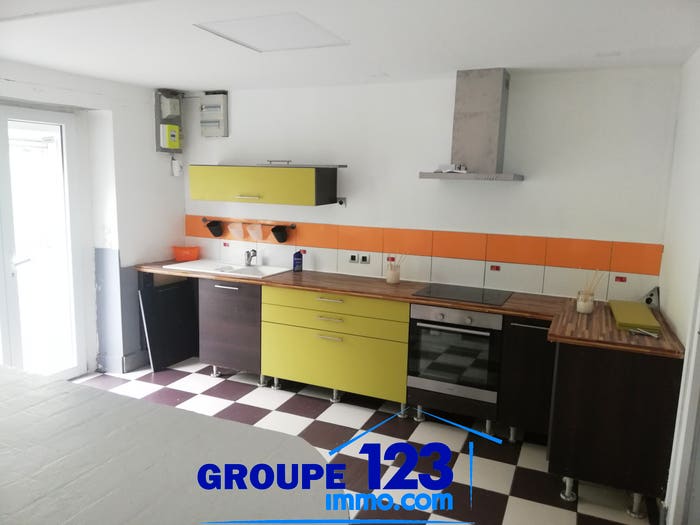 Aillant-sur-Tholon - Maison 6 pièces à vendre
