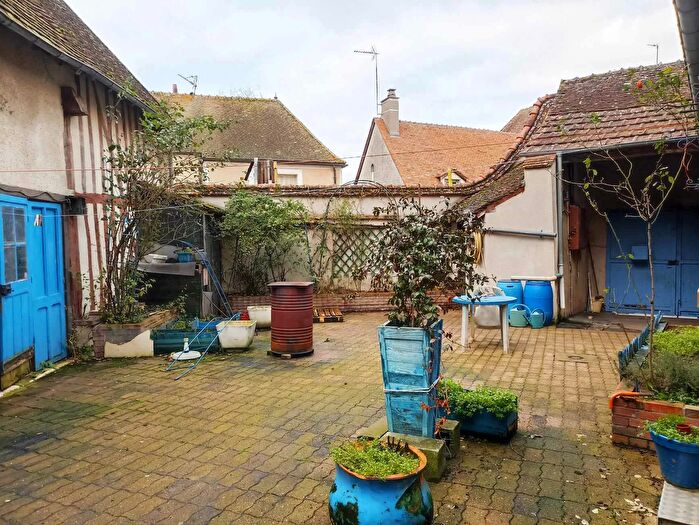 Maison 6 pièces à Beaulieu-sur-Loire, à vendre