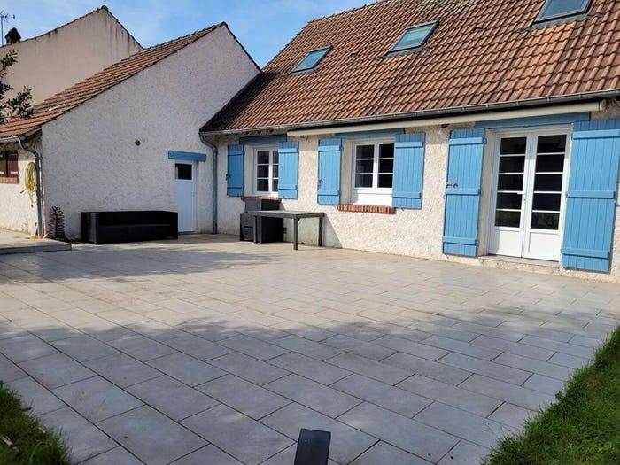 Maison 5 pièces à Sully-sur-Loire, à louer