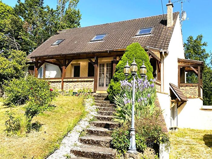 Courtenay : Maison 10 pièces à vendre