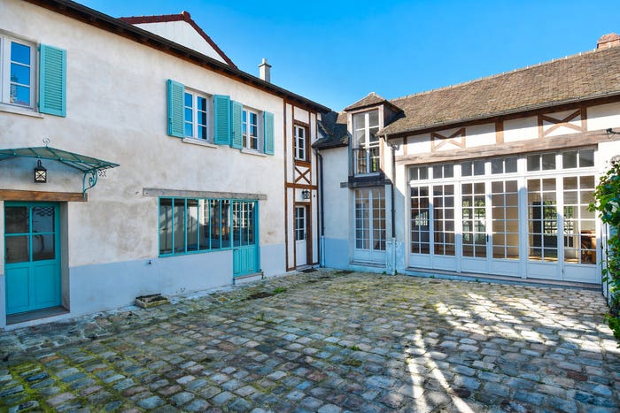 Maison 12 pièces à vendre à Bougival
