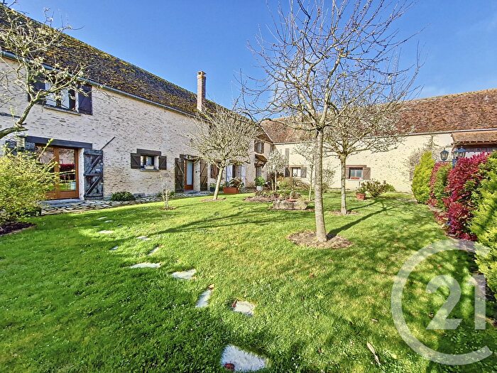 Prunay-en-Yvelines : Maison 10 pièces à vendre