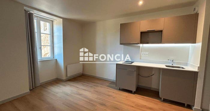 Centre, Guingamp : Appartement 1 pièce à louer