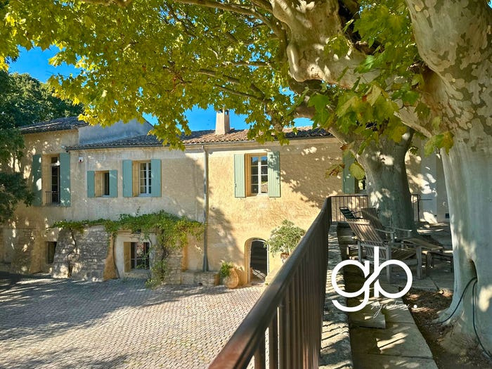 Maison 10 pièces à Sommières, à vendre