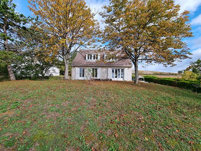 Maison 6 pièces à Nailly, à vendre
