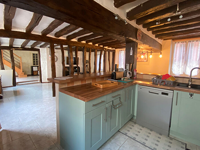 Batilly-en-Gâtinais : Maison 5 pièces à vendre