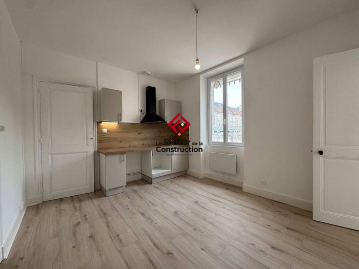 Berriat-Ampere, Grenoble - Appartement 2 pièces à louer