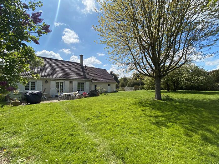 Maison 5 pièces à vendre à Montacher-Villegardin