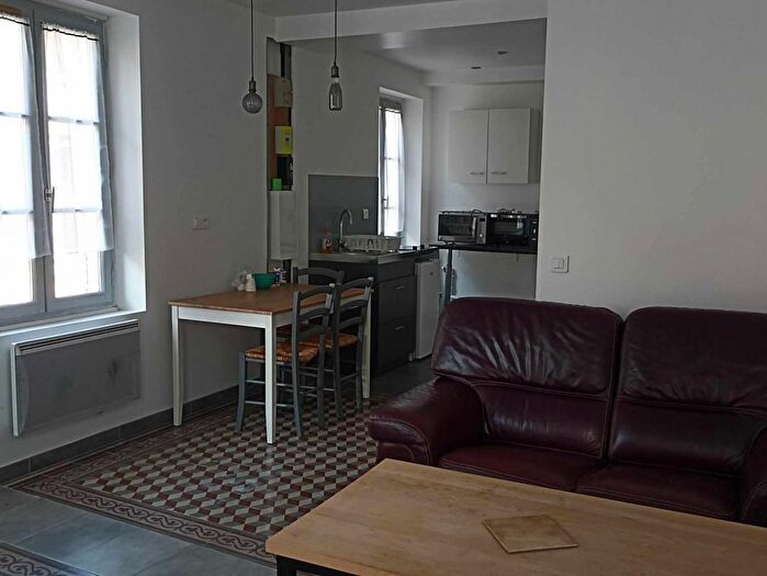 Beaulieu-sur-Loire : Maison 3 pièces à vendre