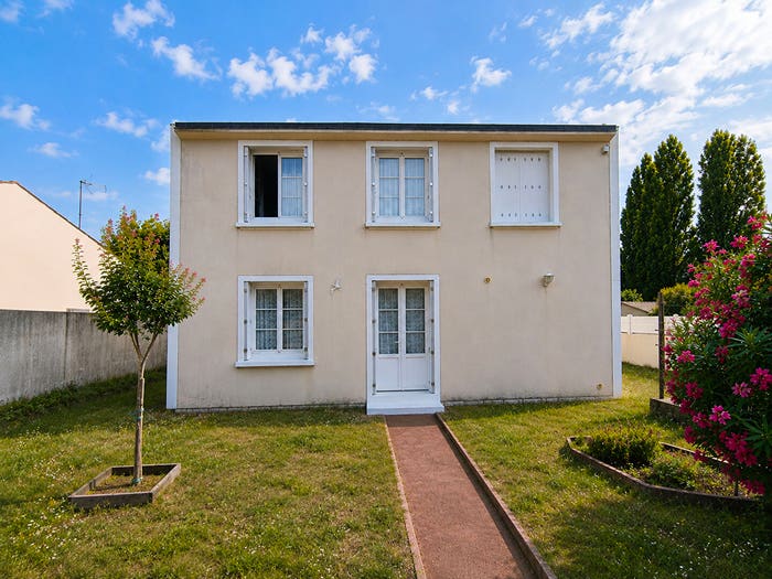 Saint-Nazaire-sur-Charente : Maison 6 pièces à vendre