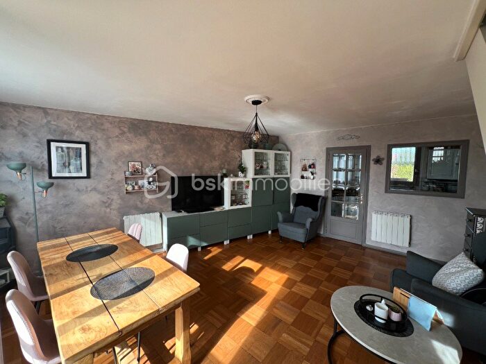 Appartement 4 pièces à Étréchy, à vendre
