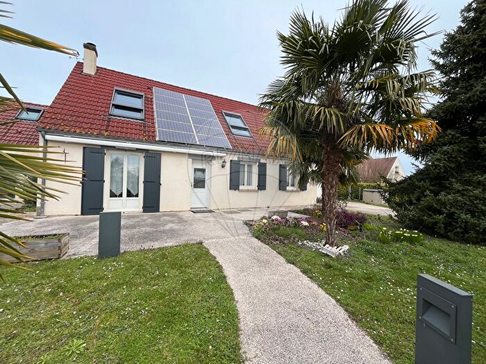 Marolles-sur-Seine : Maison 6 pièces à vendre