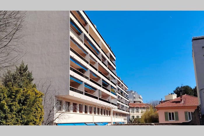Appartement 1 pièce à louer à Hyères