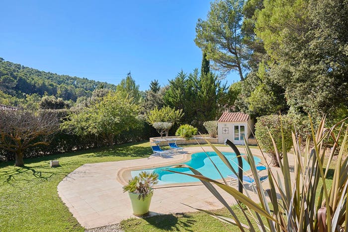 Simiane-Collongue : Maison 7 pièces à vendre