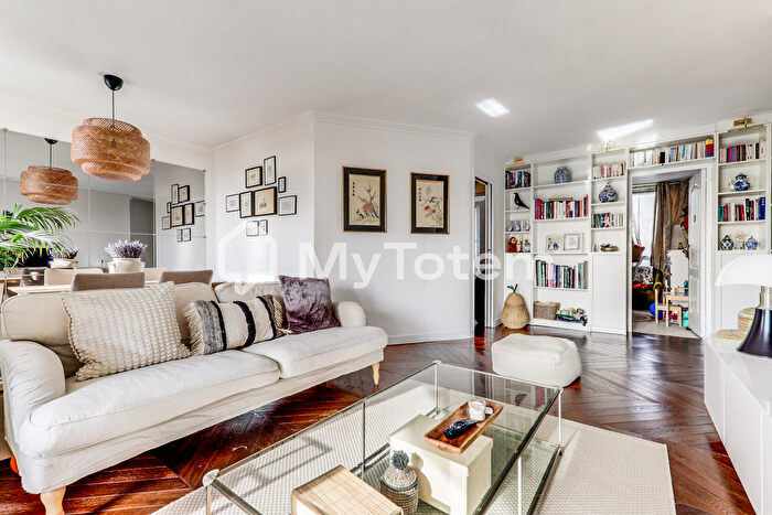 Asnières-sur-Seine, Centre-ville : Appartement 3 pièces à vendre