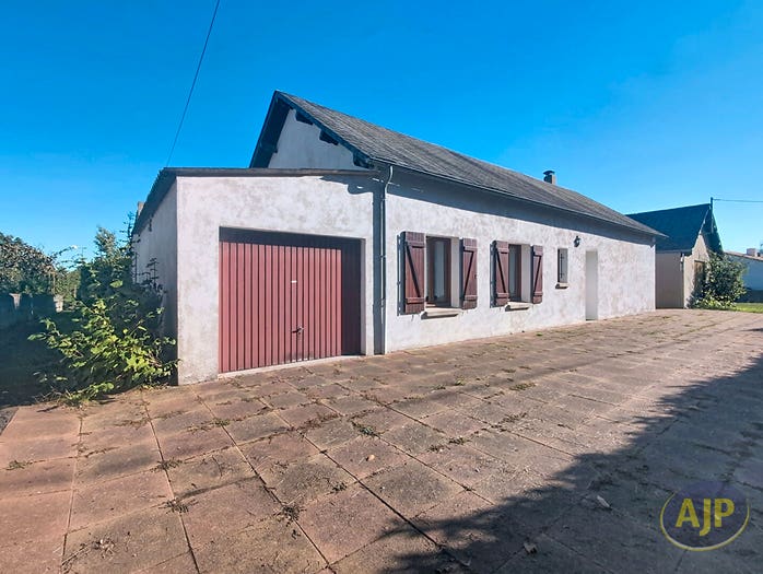 Maison 8 pièces à Vieillevigne, à vendre